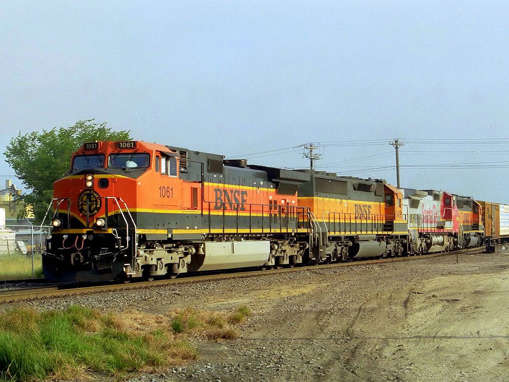 BNSF 1061